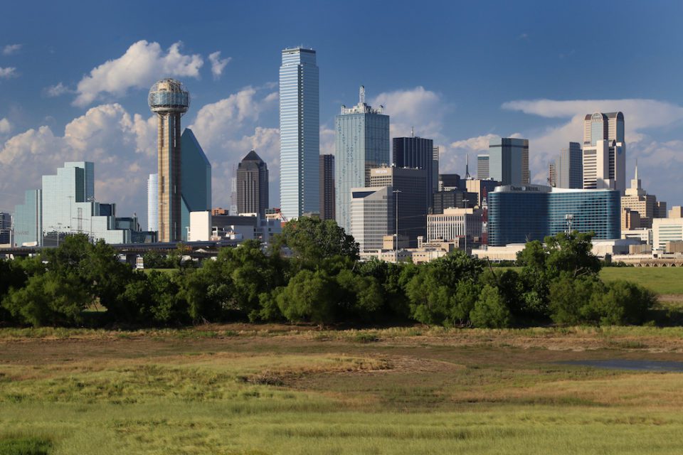 Best Places to View and Photograph the Dallas Skyline - UponArriving
