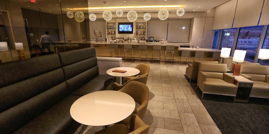 What Are the Benefits of United MileagePlus Premier Silver Status ...