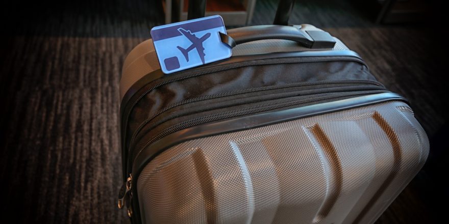 Checked Baggage Ultimate Guide: (Fees, Rules, & Tips) - UponArriving