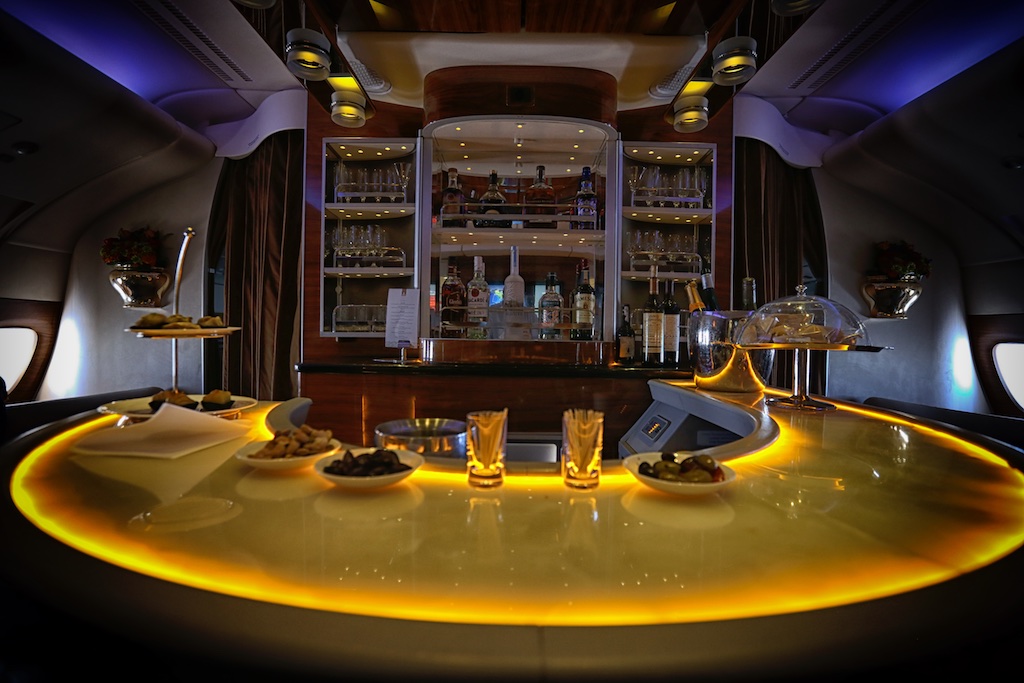 Emirates Bar 2 - UponArriving
