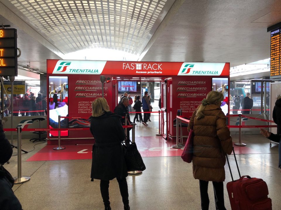 Trenitalia First Class/Executive Frecciarossa 1000 Review (Rome to ...