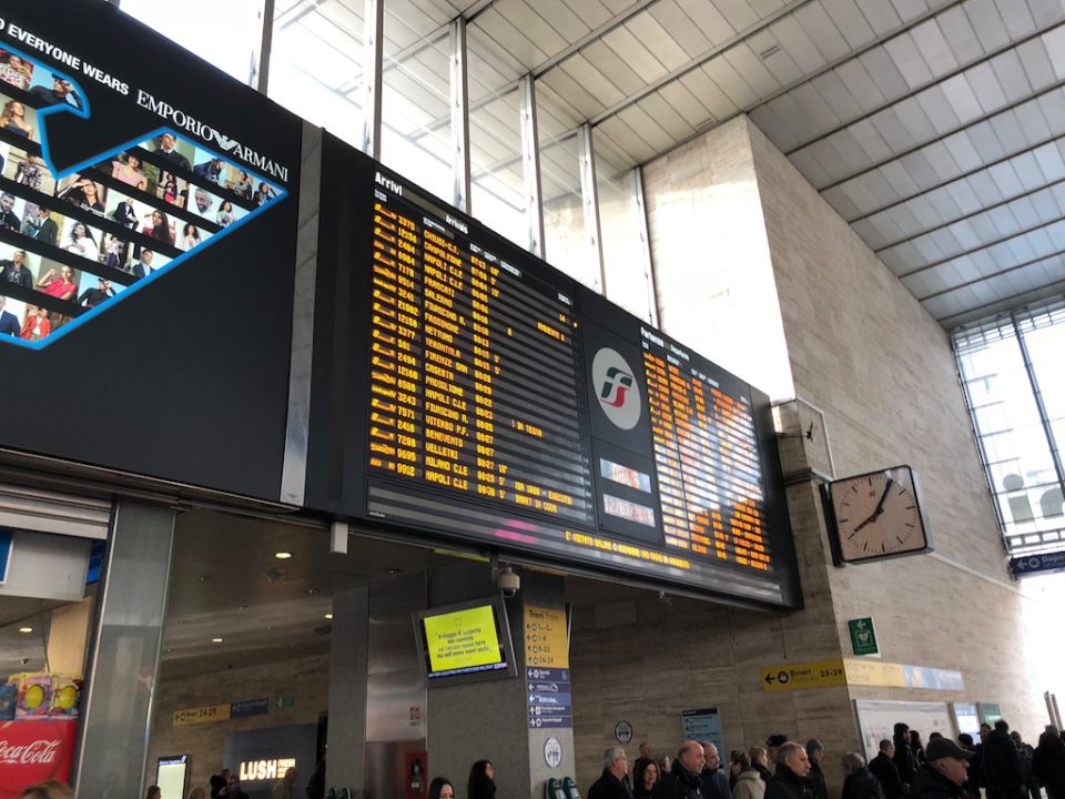 Trenitalia First Class/Executive Frecciarossa 1000 Review (Rome to ...