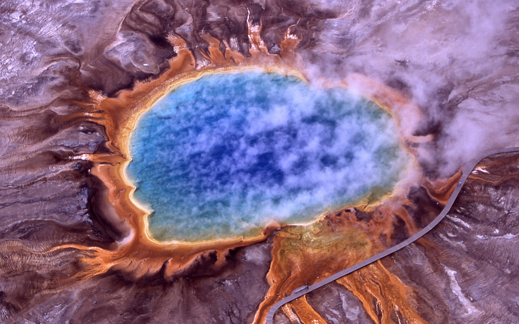The Grand Prismatic Spring at Yellowstone National Park - UponArriving