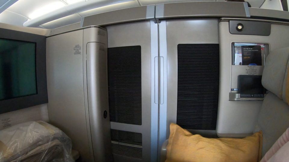 Asiana A380 First Class Enclosed Suites Review (JFK to ICN) [2019 ...