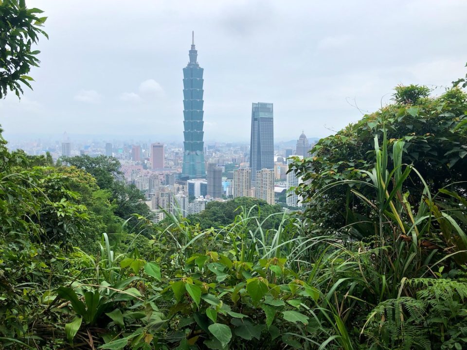 Ultimate Guide to Elephant Mountain in Taipei (象山, Xiangshan ...