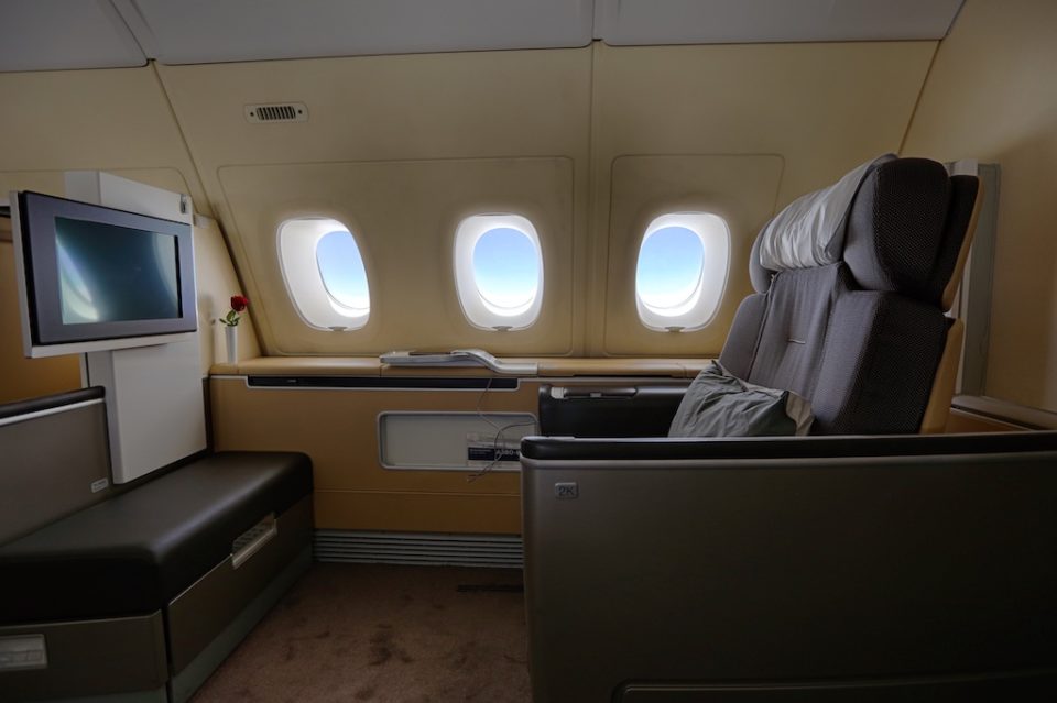 Lufthansa First Class Guide & Review [2021] - UponArriving