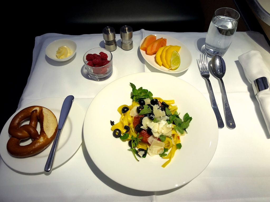 Lufthansa First Class dining 10 - UponArriving