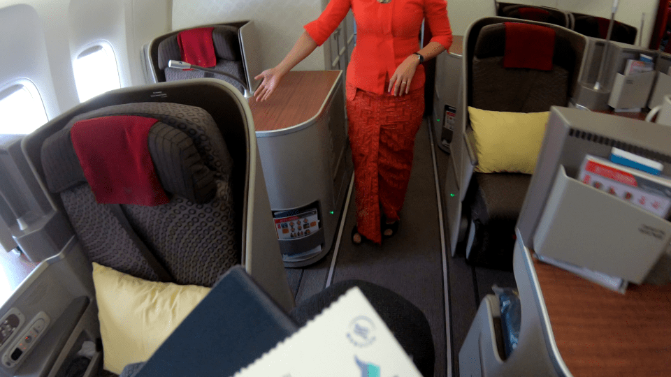 Garuda Indonesia 777 Business Class Review (CGK to LHR) [2021 ...