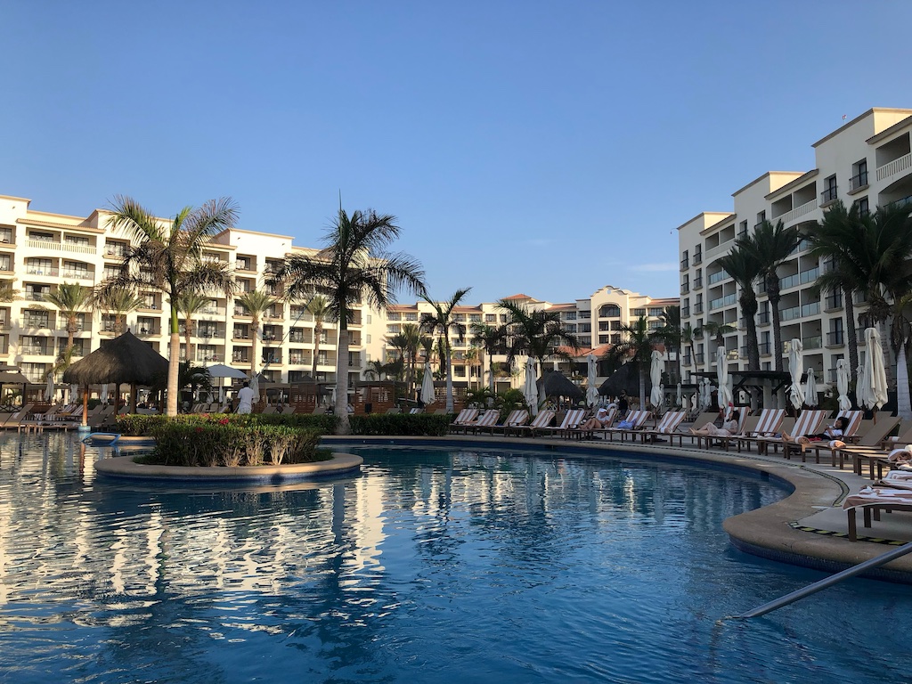 What is a Resort? (Breakdown of Different Types) - UponArriving