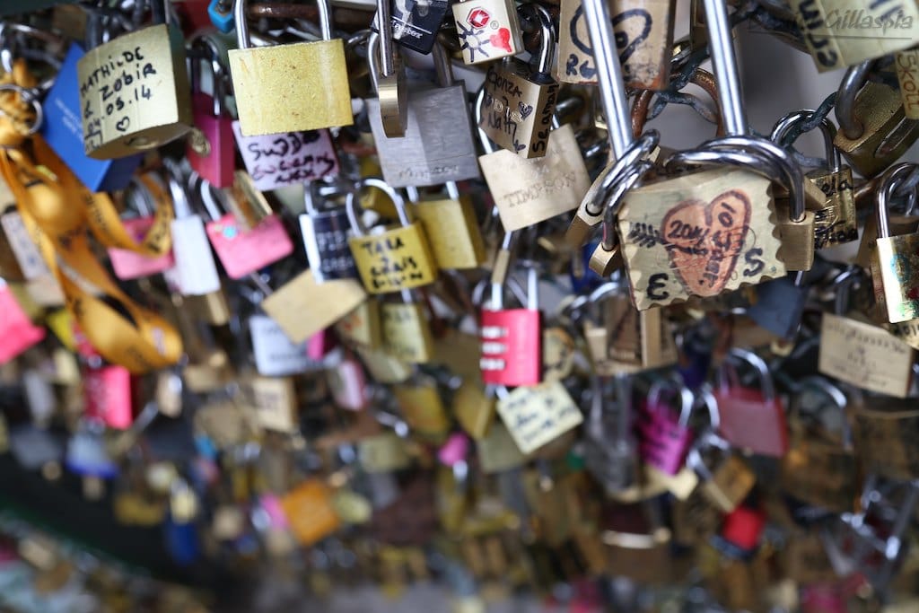 Love-Lock-Bridge-Paris - UponArriving