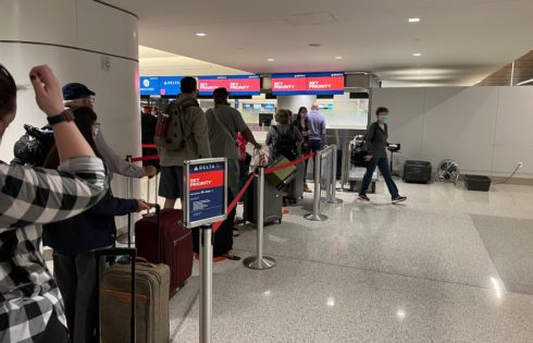 Check-baggage-Delta-Sky-Priority - UponArriving
