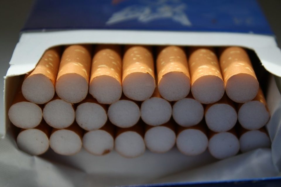 Can You Take Cigarettes On A Plane Tsa And Customs Rules [2023