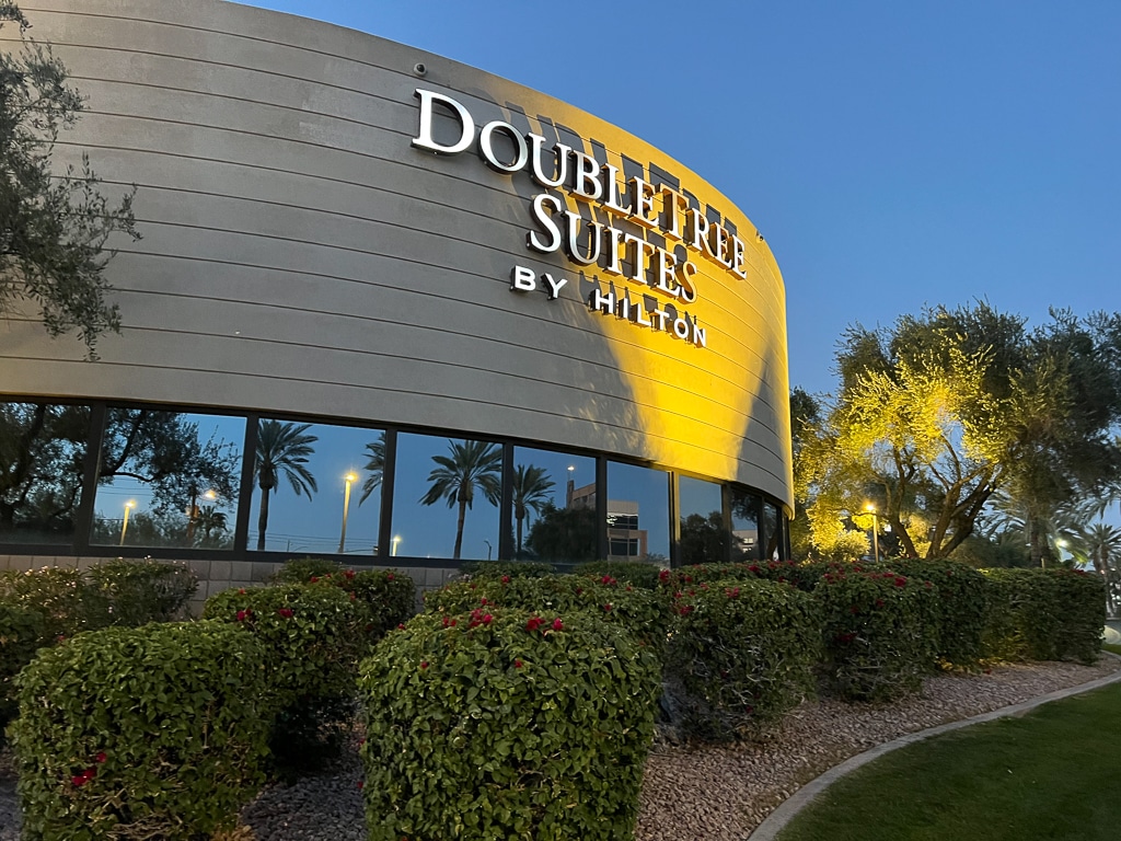DoubleTree Suites by Hilton Hotel Phoenix Review - UponArriving