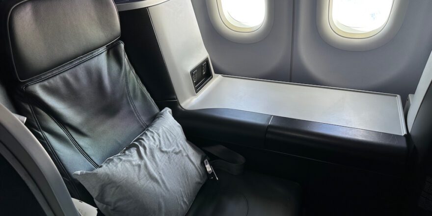 JetBlue Mint Guide: Routes, Prices, and What To Expect [2023 ...