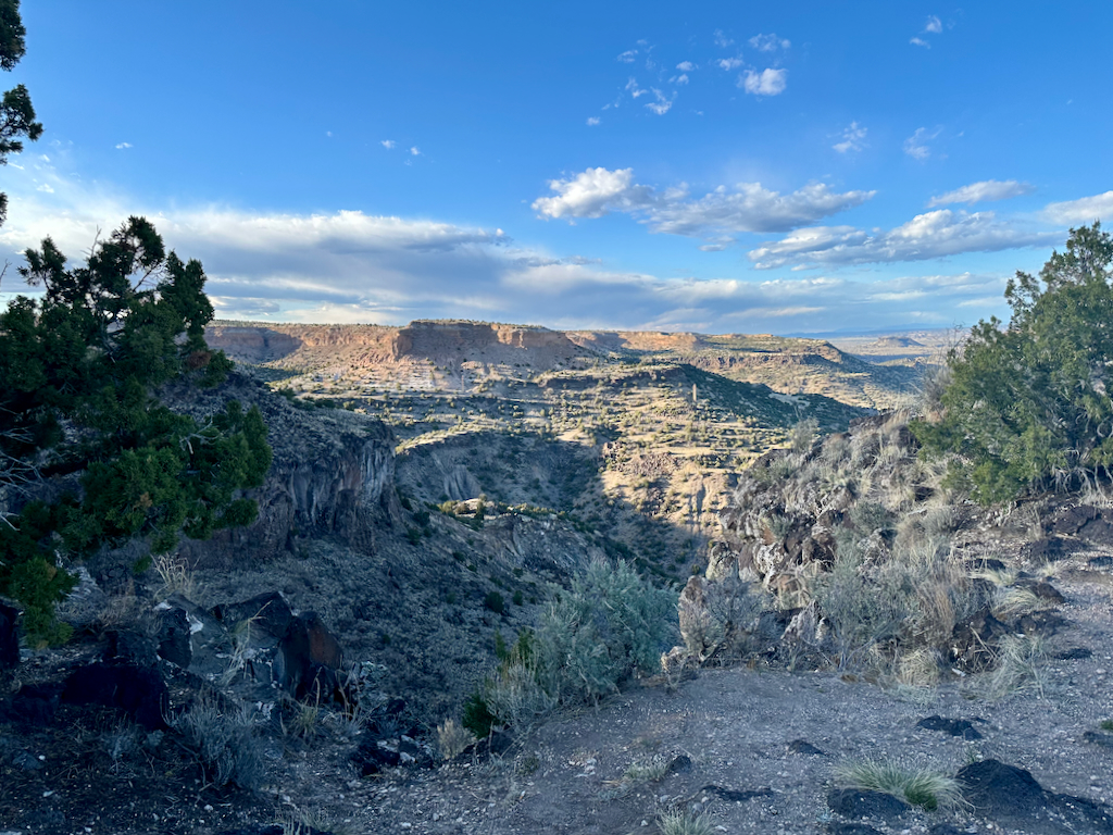 White Rock Overlook: A Mini Grand Canyon in New Mexico - UponArriving