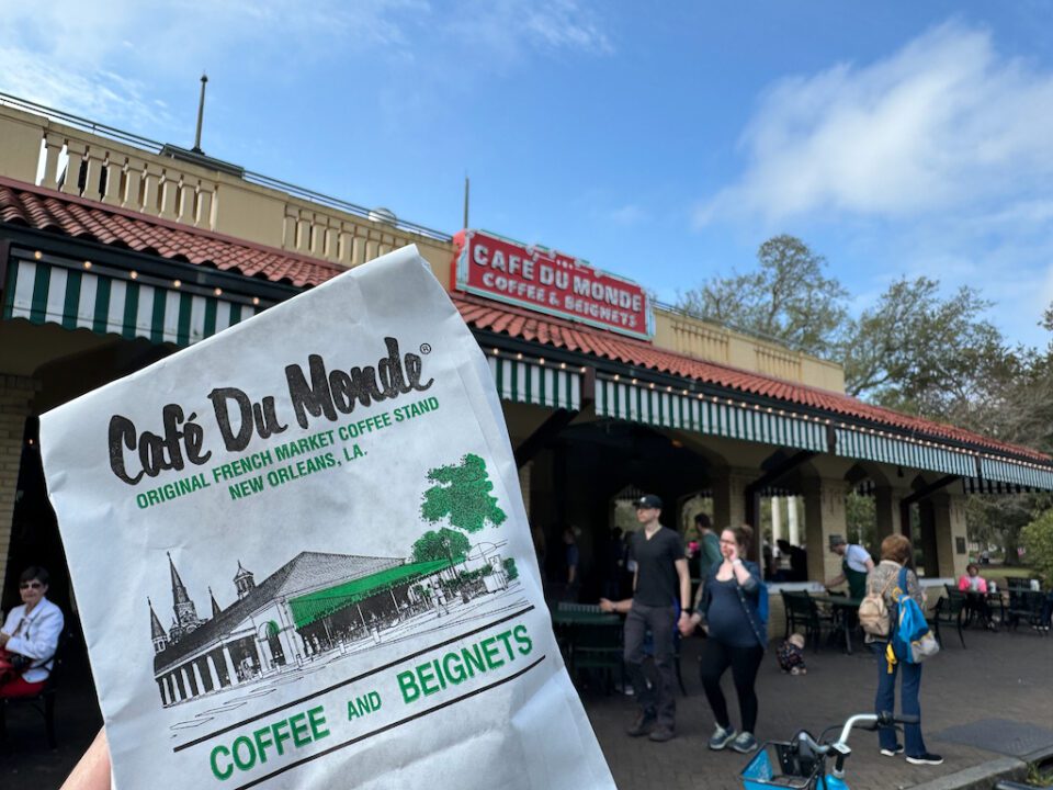 Beignets: History & Where to Enjoy Them in New Orleans - UponArriving