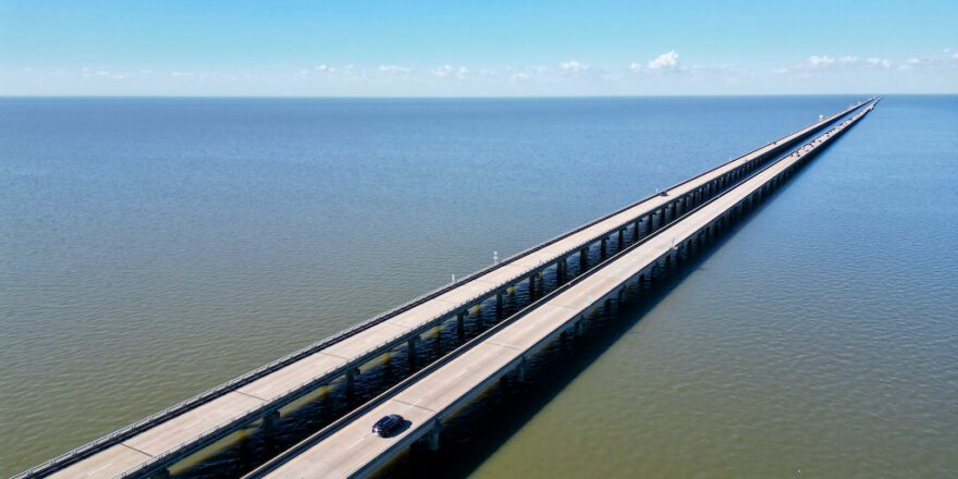 Driving the Lake Pontchartrain Causeway: The Longest Overwater Bridge ...