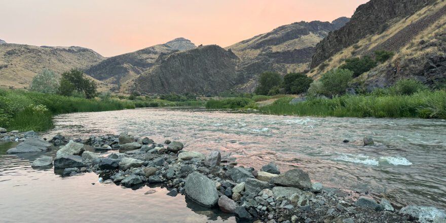 Snively Hot Springs in Oregon: Ultimate Guide - UponArriving
